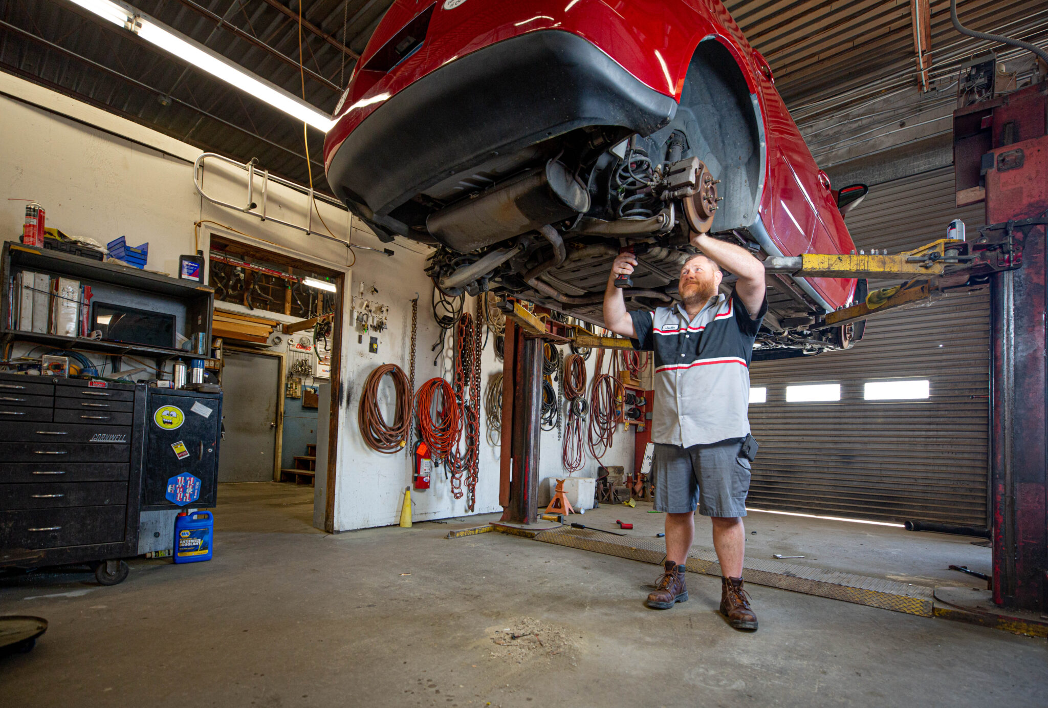 Larry's Auto Clinic — The Coastal Insider
